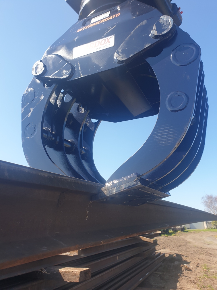 Excavator Sorting Grabs