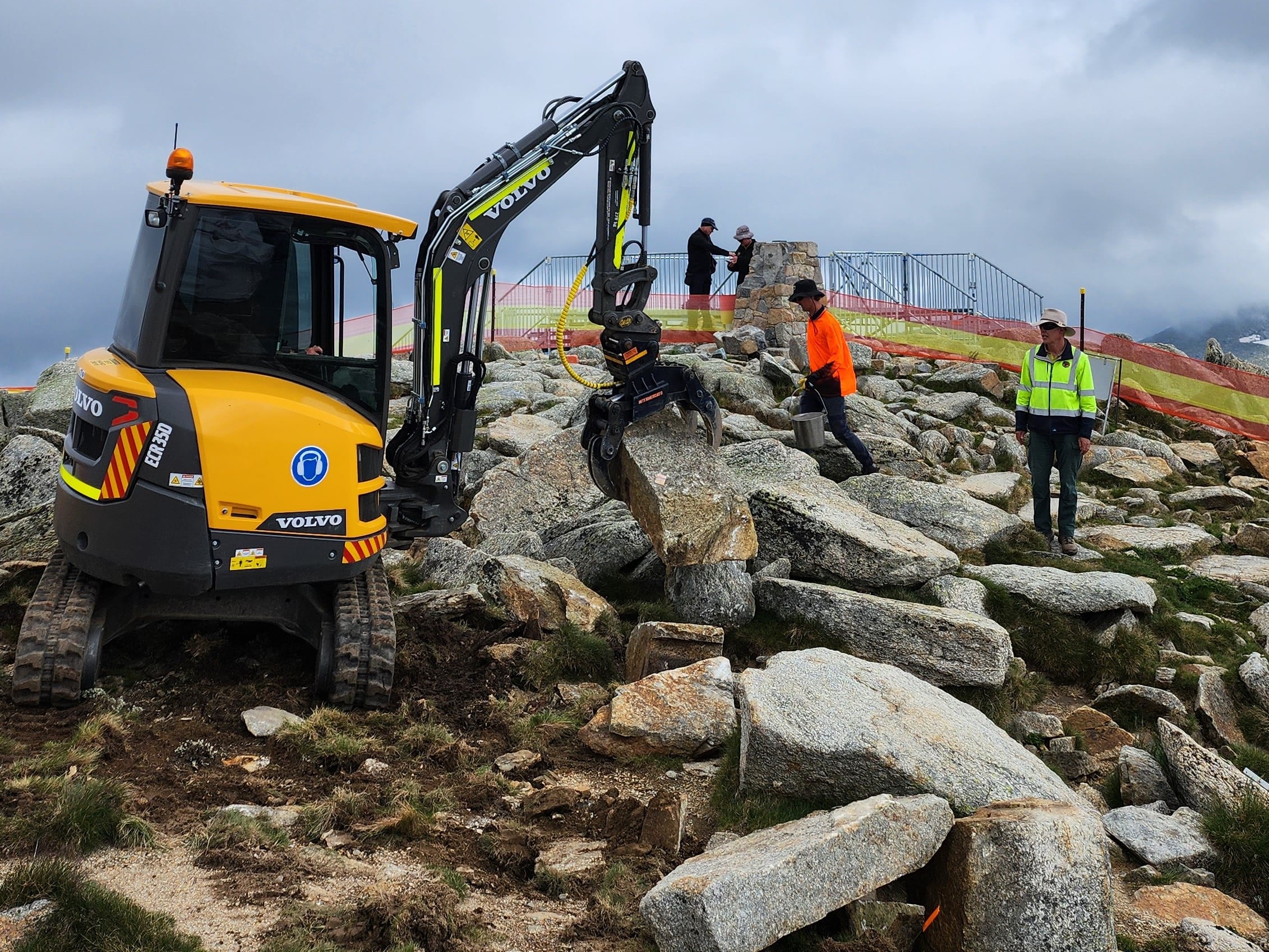 Stone Rock Grabs | Stone Rock Grab