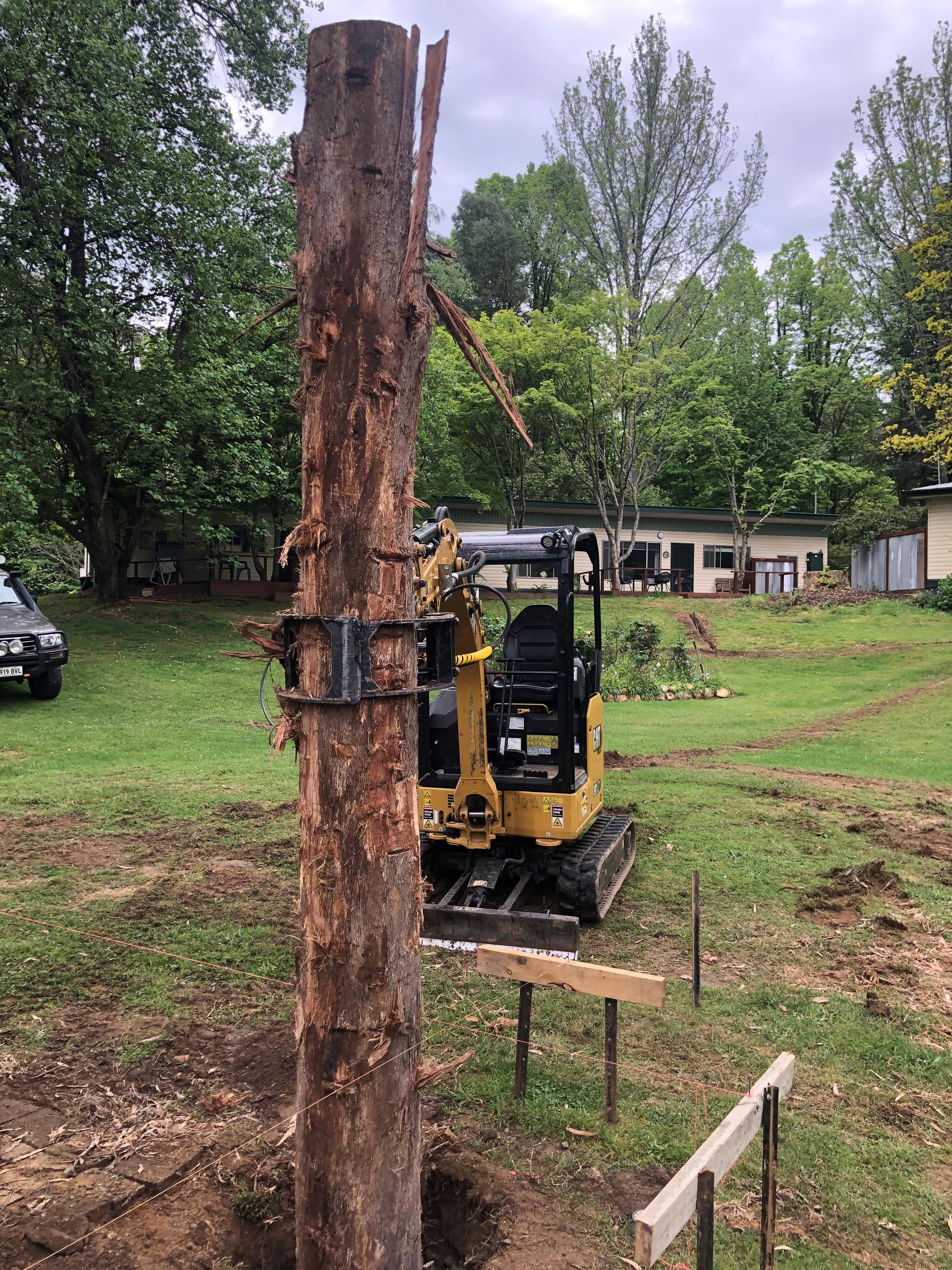 Rotating Log Grab - Worm Drive