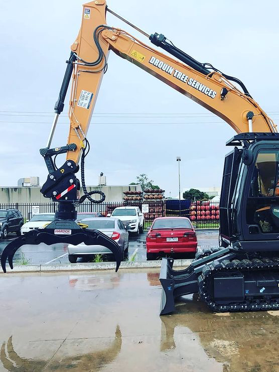 Rotating Five Finger Grapples