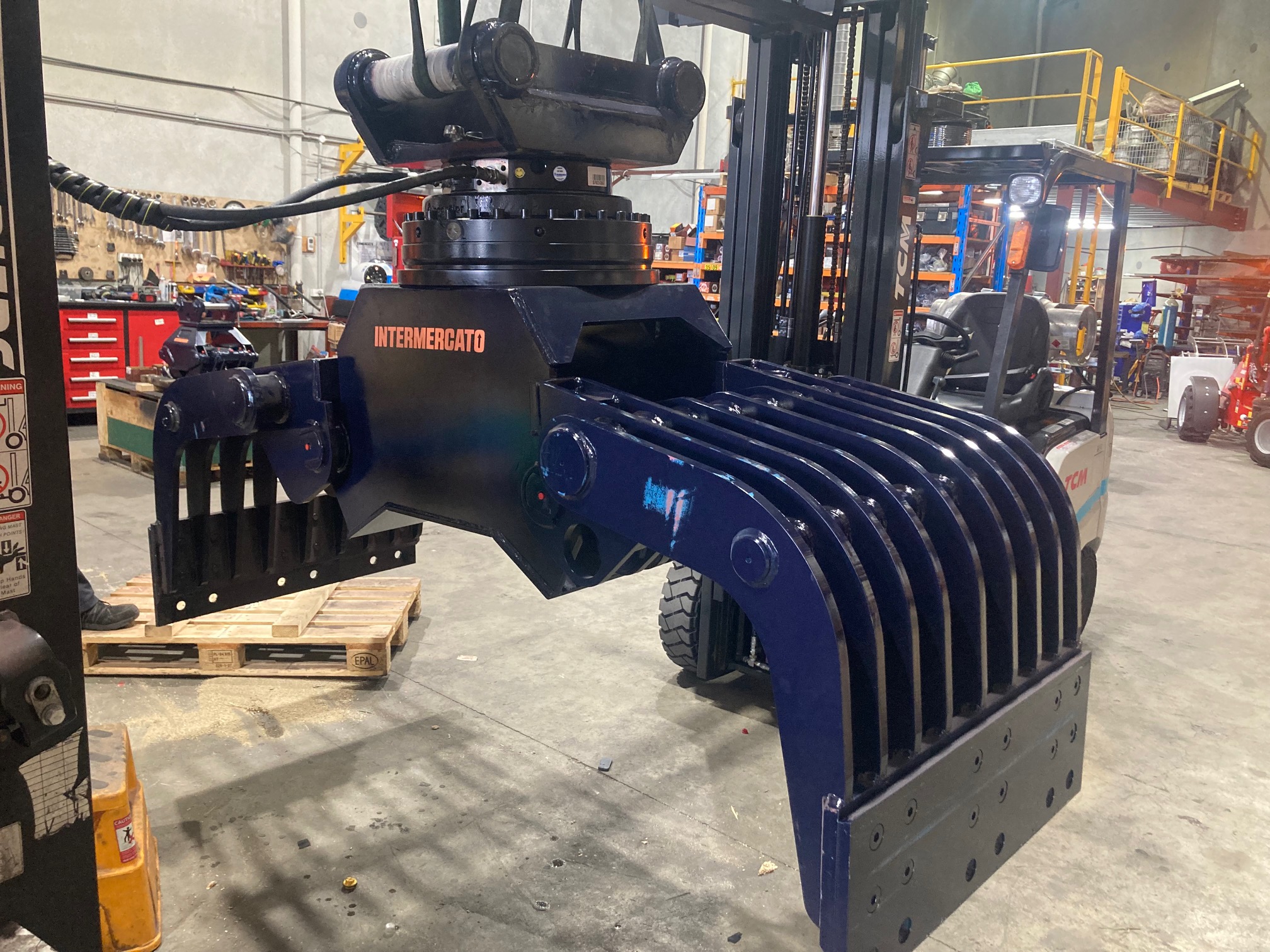 Rotating Demolition Grabs